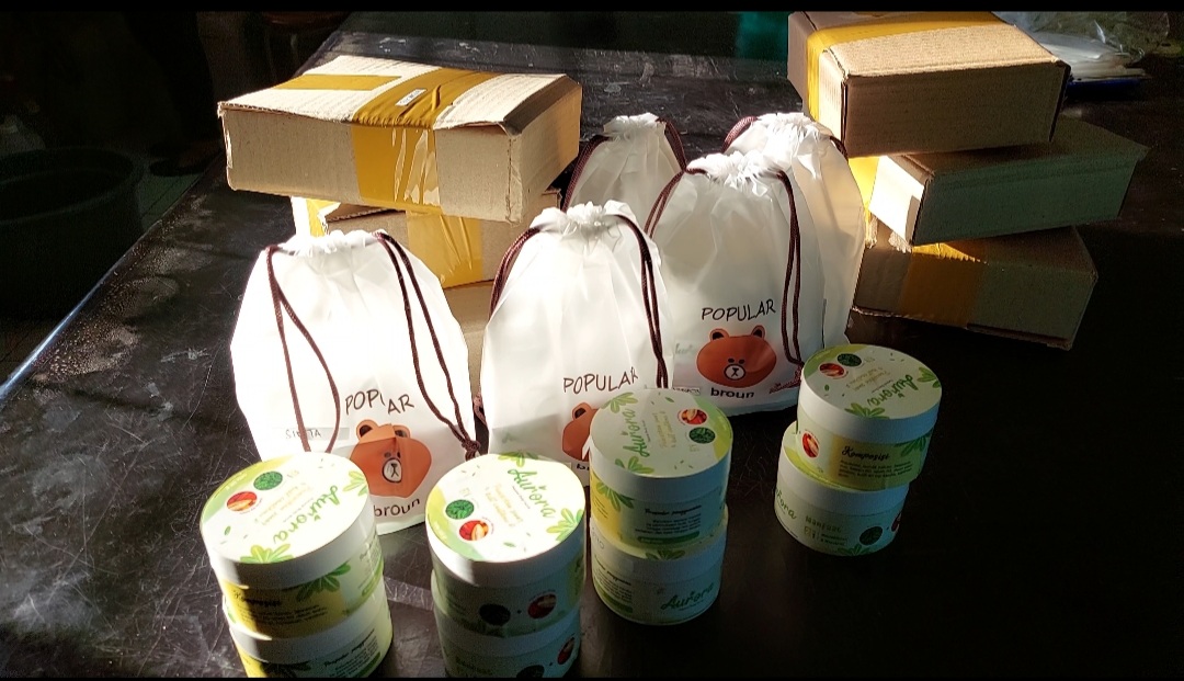 Mahasiswa Prodi Teknologi Industri Pertanian FTP Unud manfaatkan Daun ...