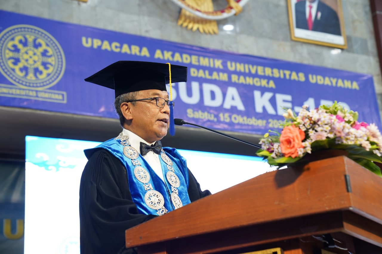 Wisudawan Pria Kalah dari Wanita di Wisuda Unud Ke-150 - Bali Politika