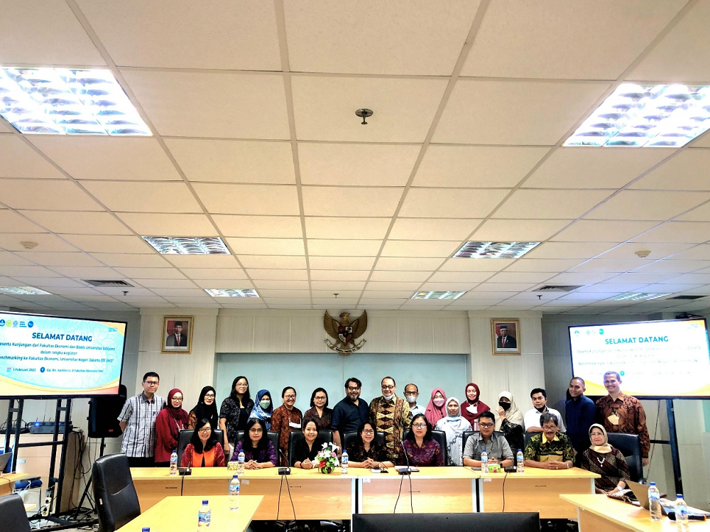 FEB Unud, FEB UI, dan FEB UNJ Sepakat Bergandengan Tangan - Bali Politika