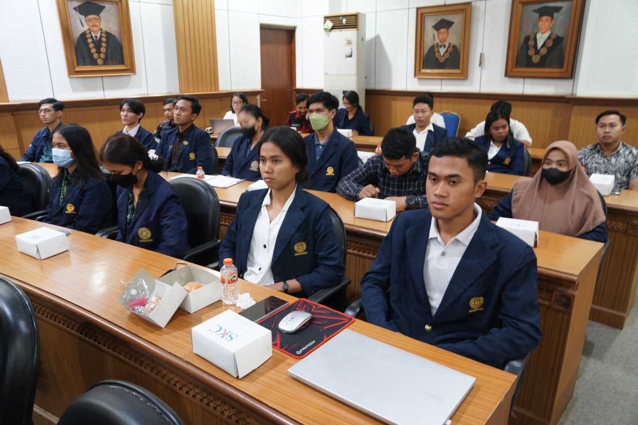 Genjot Pembinaan dan Pengembangan Program Ormawa, Biro Kemahasiswaan Unud Gelar Raker - Bali ...