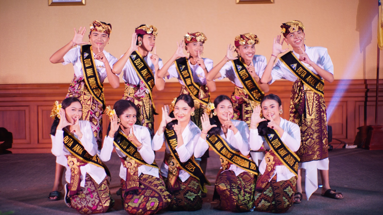 3 Siswa Sakura Raih Gelar Duta Anak Badung 2023 - Bali Politika