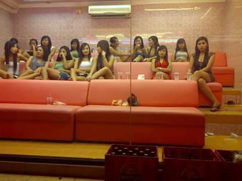 Aquarium Sanur Aman, Pemkot Denpasar Sok-Sokan Atur Etika Turis ke Bali - Bali Politika