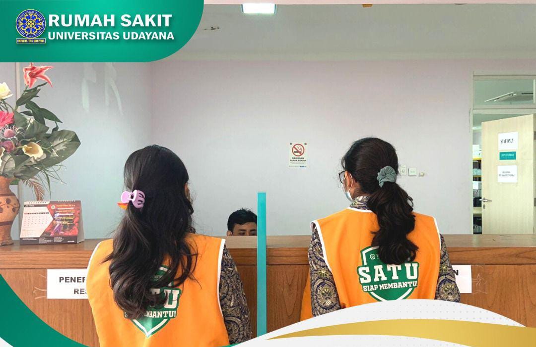 Petugas BPJS SATU Monitor Pelayanan BPJS di RS Unud - Bali Politika