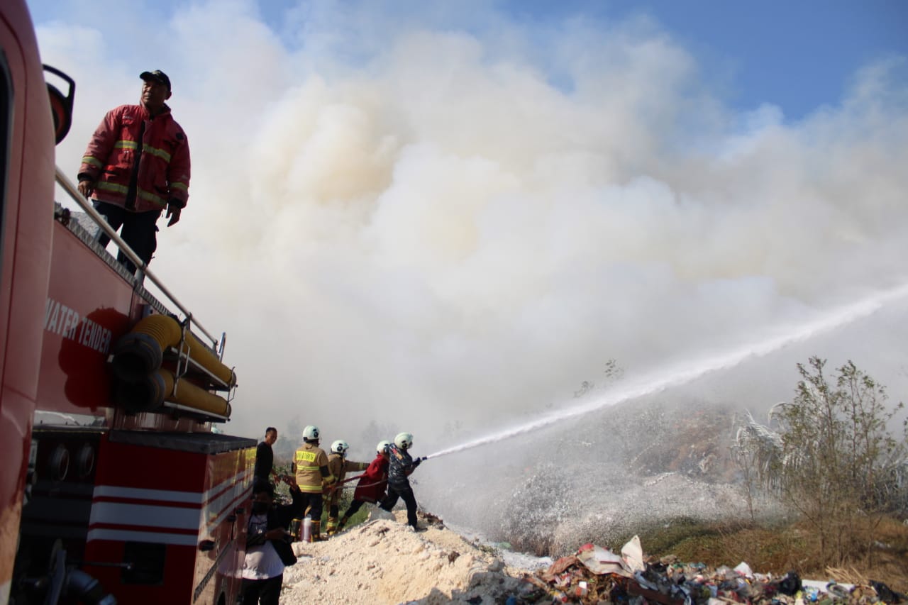 Sampah TPA Suwung Terbakar, Jaya Negara: Mohon Maklum - Bali Politika