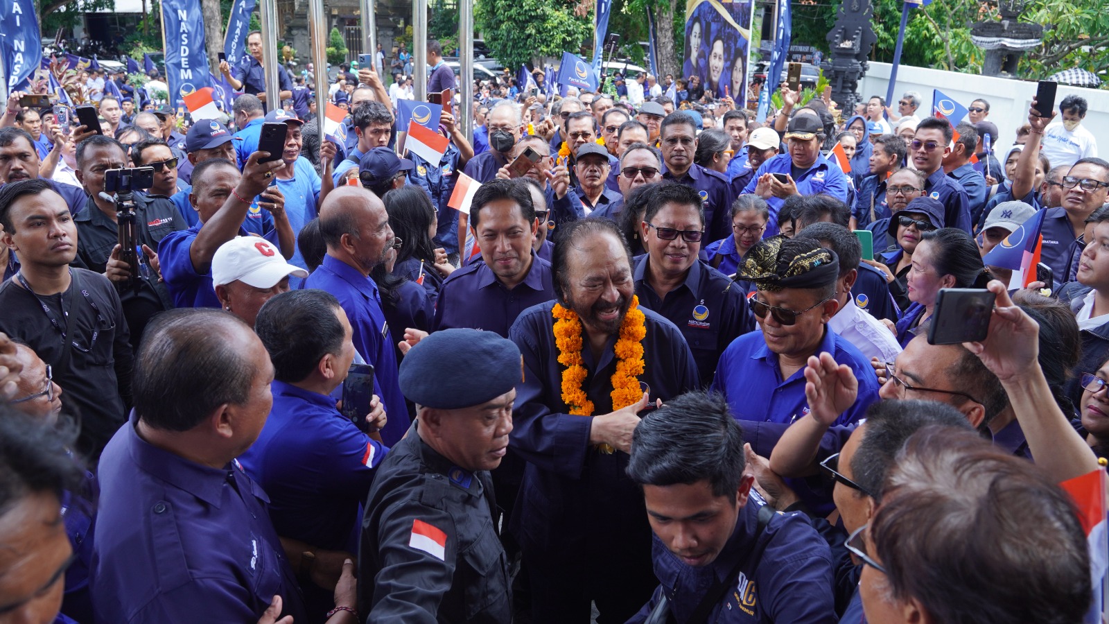 Bidik DPR RI, Surya Paloh Bakar Semangat Kader NasDem Bali - Bali Politika
