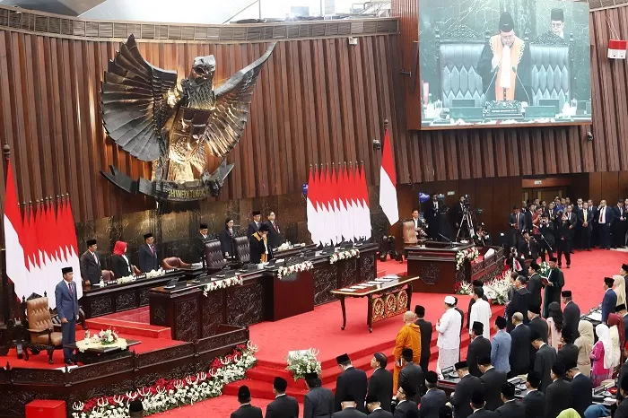 23 Artis yang Terpilih Jadi Anggota DPR RI 2024-2029 Resmi Dilantik ...