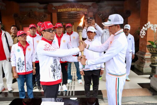 Api Obor Porprov Bali XVI 2025 Tiba di Kota Denpasar - Bali Politika