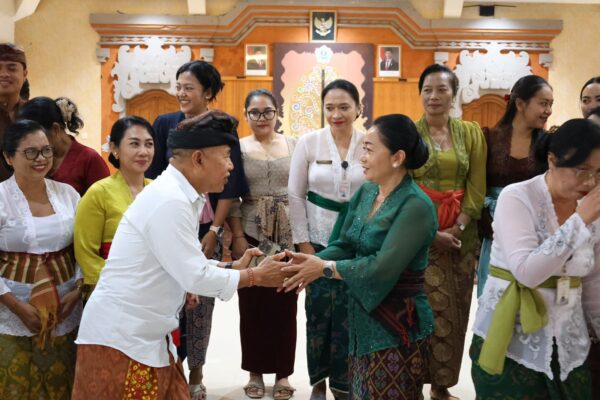 Denpasar Gelar Lomba Mekidung, Gebogan, Kekawin, Pejati, dan Dharma ...